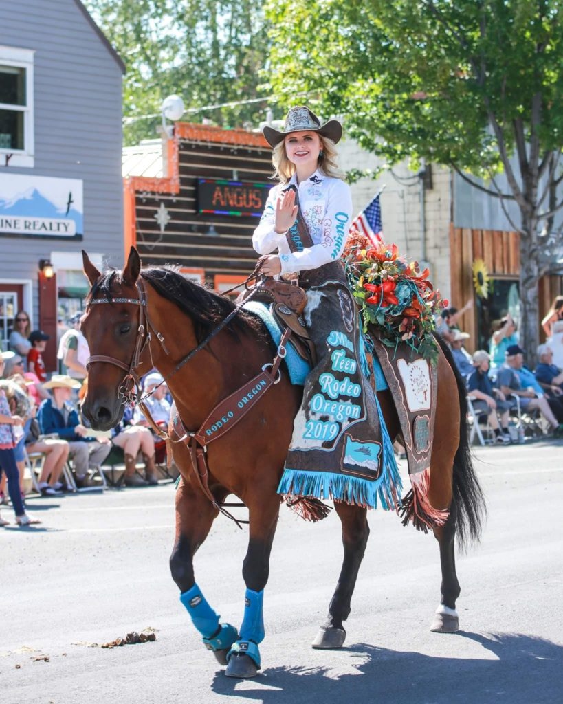 The Oregon Queen — November/December 2019 – Miss Rodeo Oregon